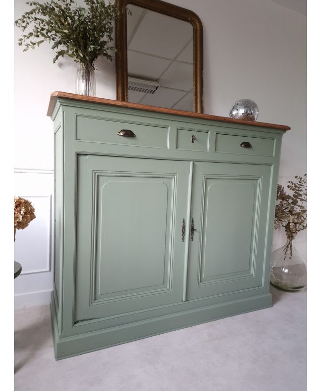 Buffet ancien vert